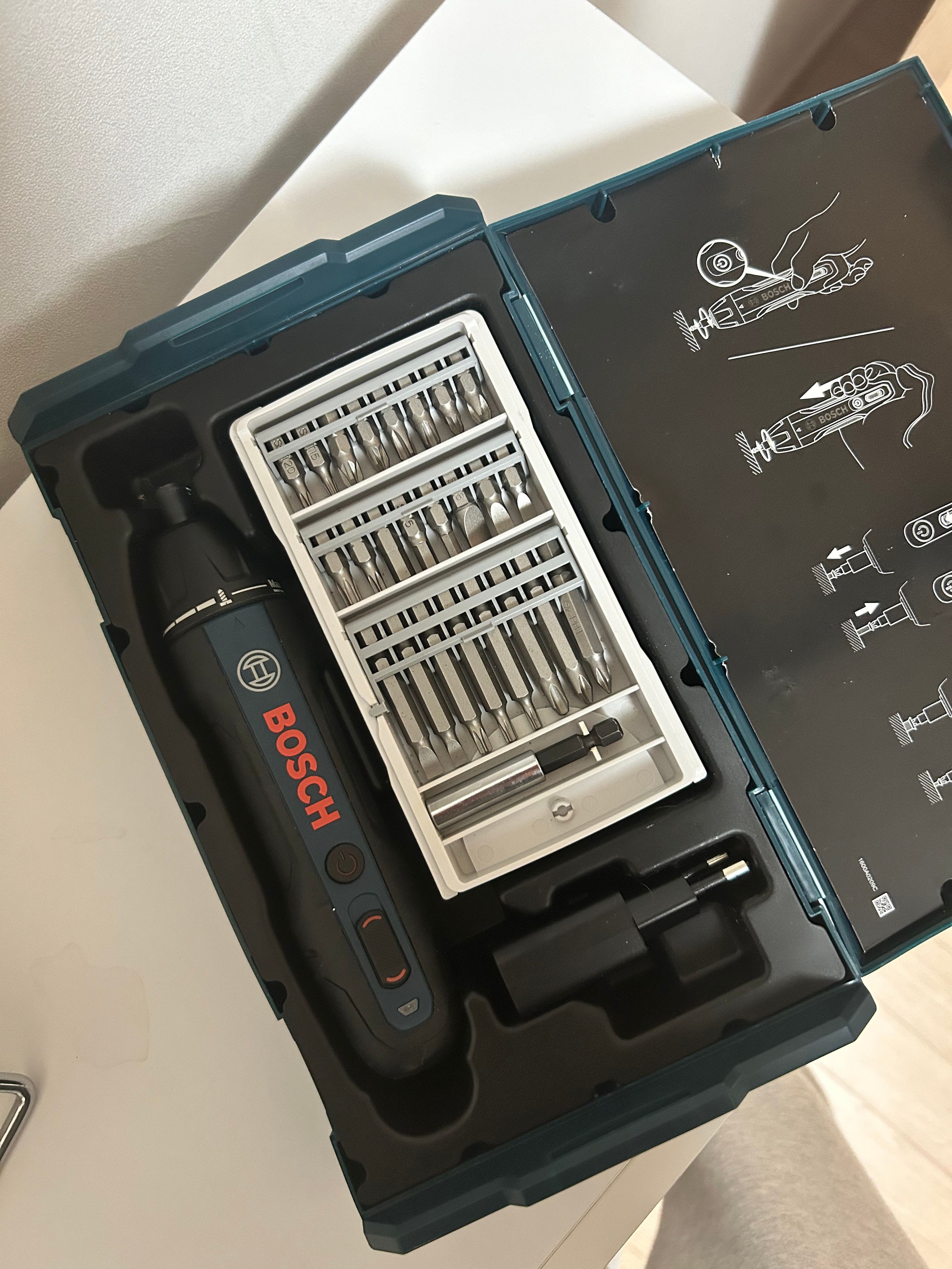 'BOSCH GO 2세대 충전 드라이버 USB 미니드라이버' 제품으로 꾸민 유저들의 스타일링샷 | 오늘의집 유저들의 집꾸미기