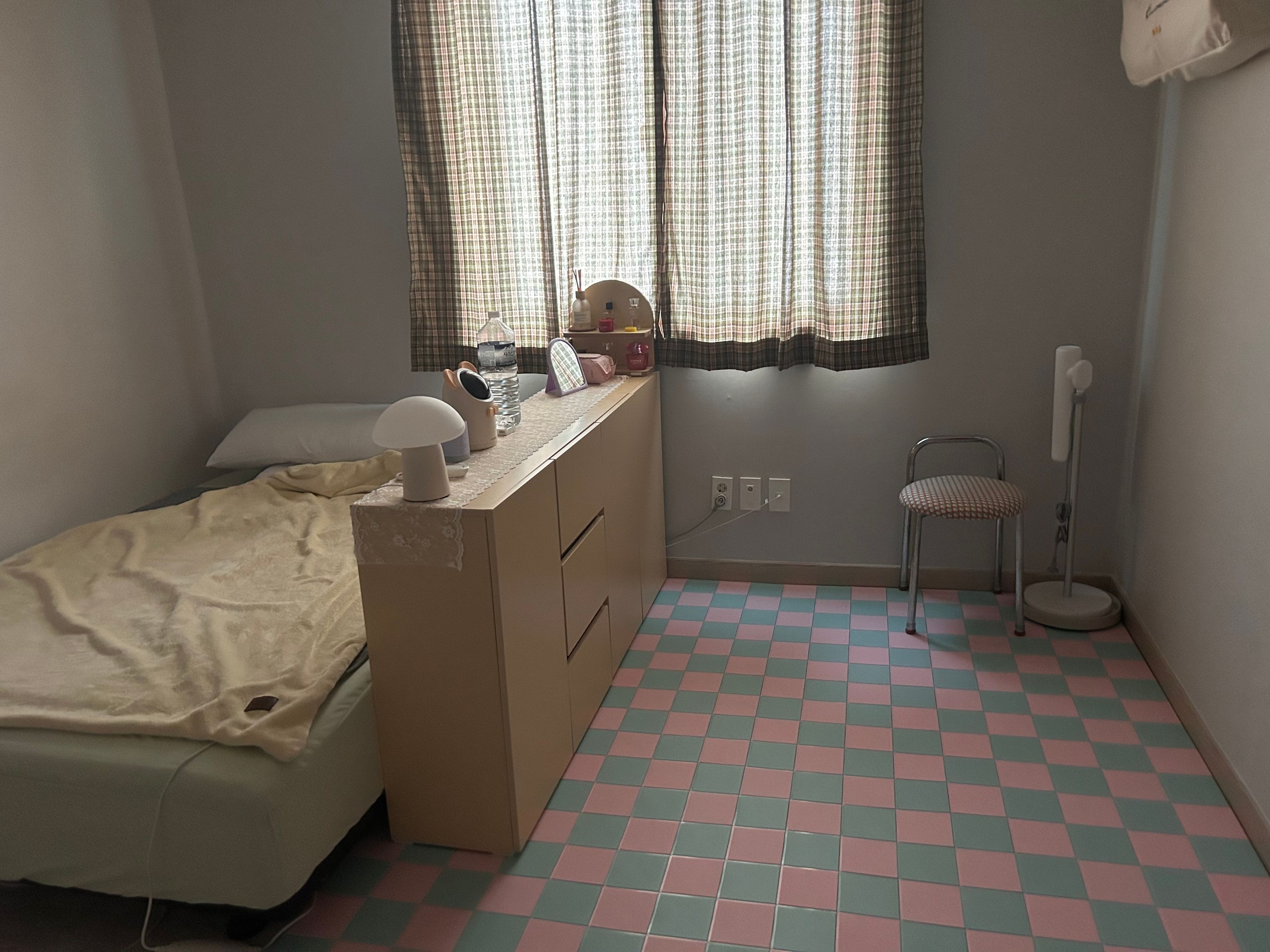 '[리퍼] 모노 높은 3단 서랍수납장 800 E0목재 LPM 다용도 슬림 서랍장' 제품으로 꾸민 유저들의 스타일링샷 | 오늘의집 유저들의 집꾸미기